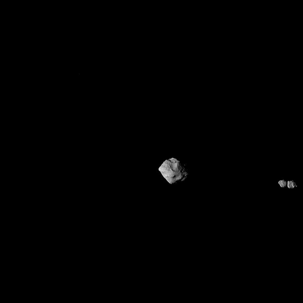 Flyby of asteroid Dinkinesh reveals a surprisingly complex history ...